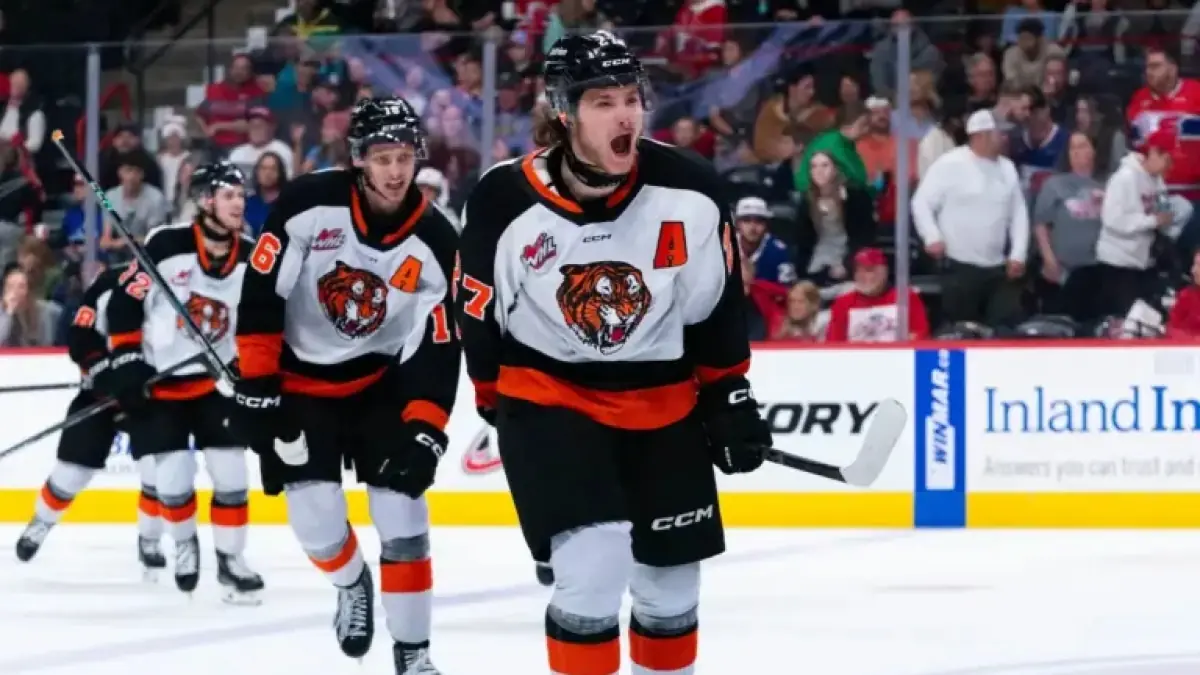 Canadiens’ Prospect Bryce Pickford Showcases Rare Defenseman Skills ...