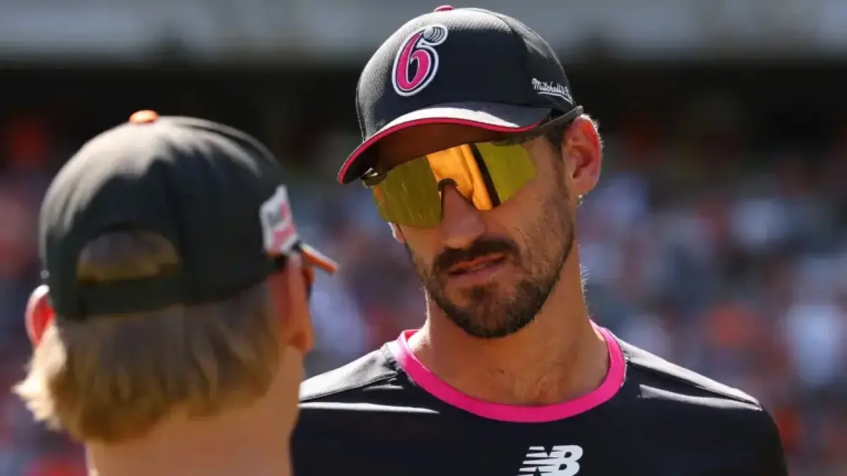 Sixers Choose to Bowl in Star-Studded, Sweltering Qualifier - Filmogaz.com