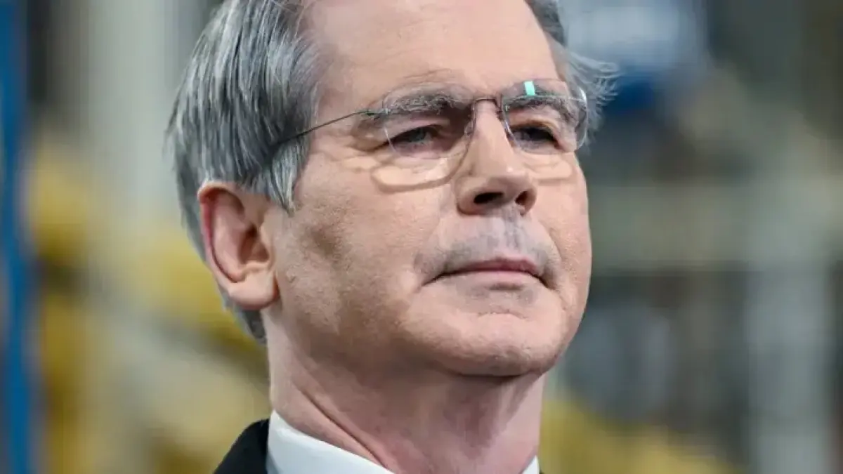 Bessent Urges Powell to Skip Supreme Court Hearing He Attended ...