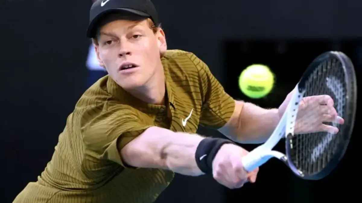 Jannik Sinner Secures Second Set Win Over Duckworth 6-1, 6-4 Live ...