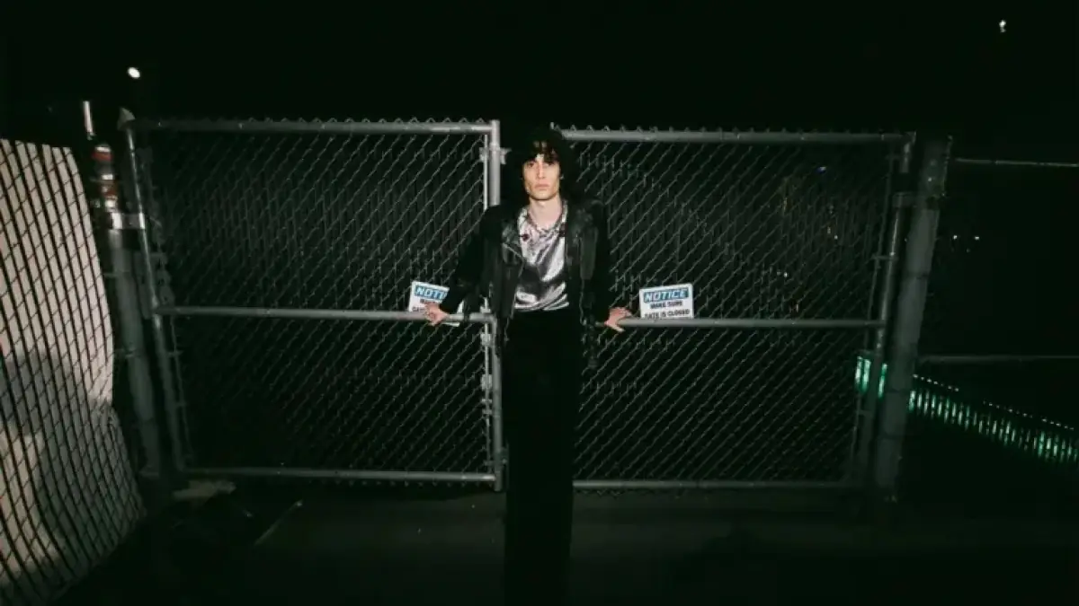 Sombr’s ‘Back to Friends’ Tops Pop Airplay Chart at No. 1 - FilmoGaz